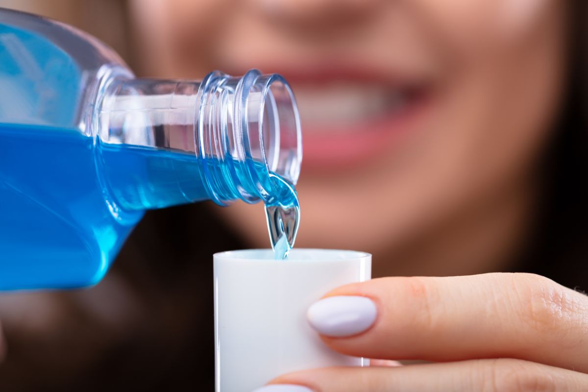 Collutorio, quando è consigliato utilizzarlo? - Dental Arca